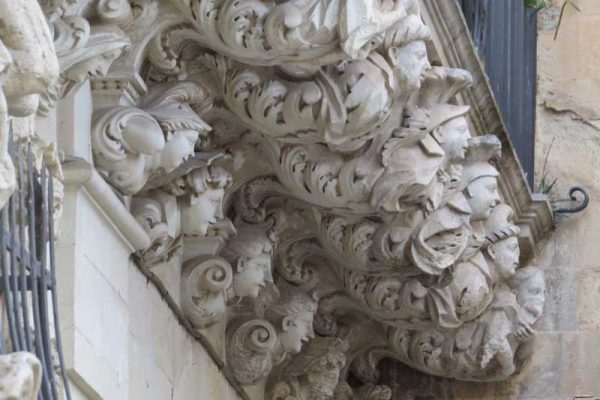 Ménsulas barrocas en Lecce, la Florencia del Sur – e-STRUC